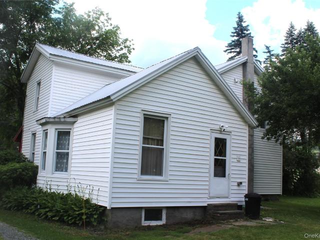 196 Rockland Road