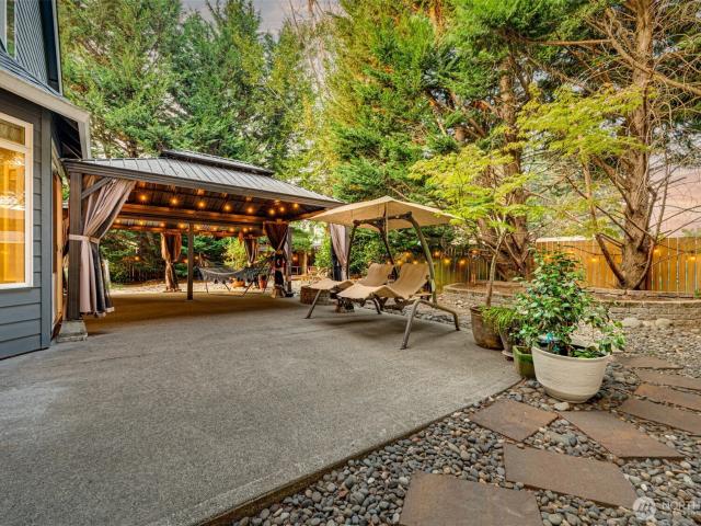 196 Raspberry Lane