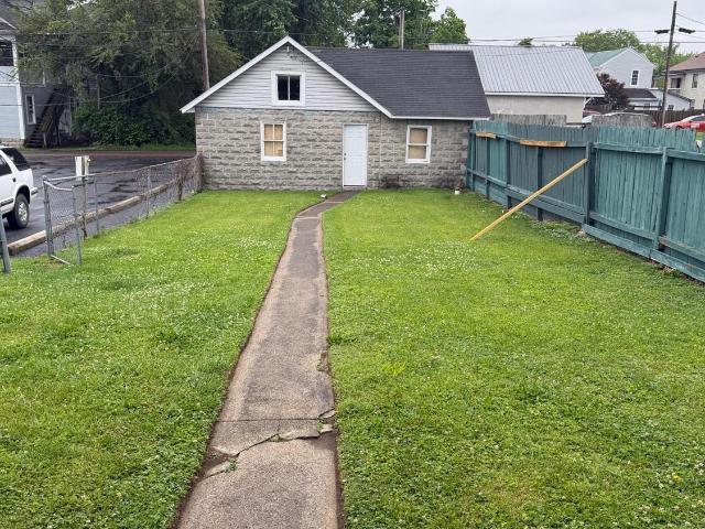 196 W Main Street