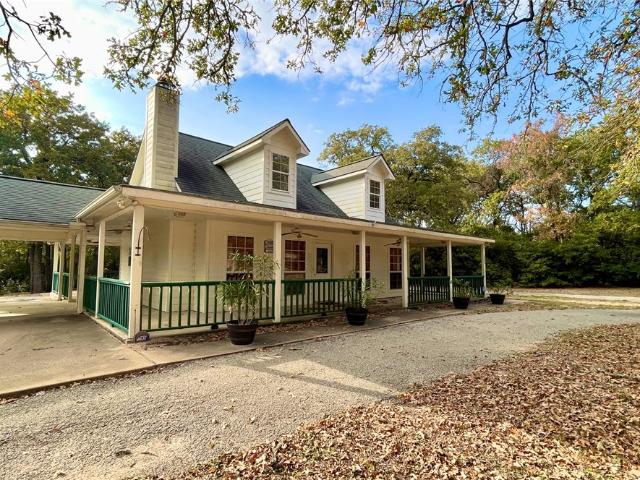 196 Woodland Drive +/ 0.918 acres
