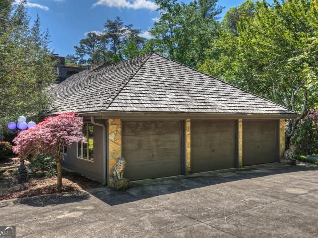 196 Westwoods Drive