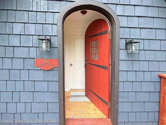 196 Tinker Street