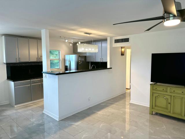 196 Tuscany C, Delray Beach, FL 33446 | MLS #R11149