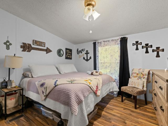 19747 Village Forest Dr, Montgomery, TX 77356 | MLS #60549