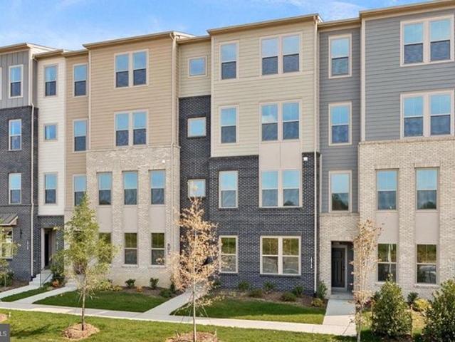 19746 Misty Moss Sq, Ashburn, VA 20147