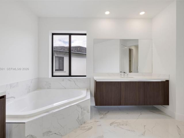19749 NE 16th Pl, Unit 19749, Miami, FL 33179 | MLS #A11949