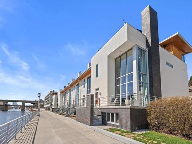 1975 N Riverwalk Way Unit 11, Milwaukee, WI 53212