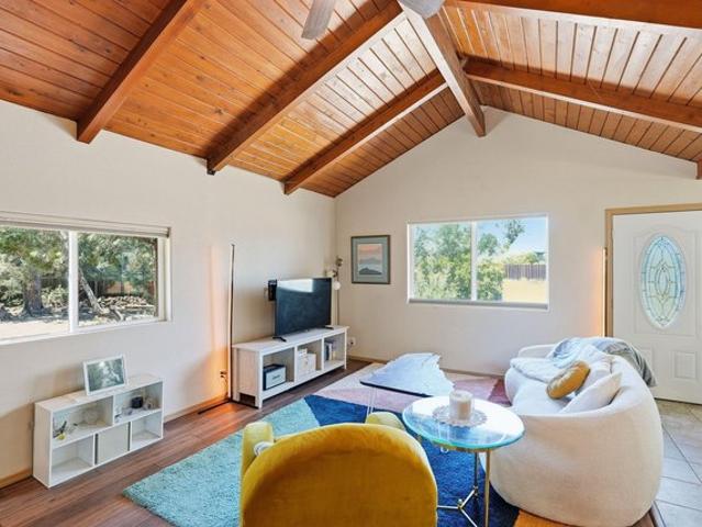 1975 NE Butler Market Rd, Bend, OR 97701
