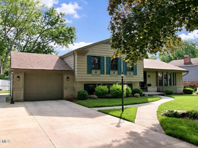 1975 Colony Dr, Toledo, OH 43614