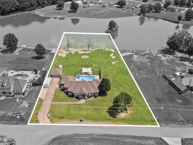 1975 Green Village Drive