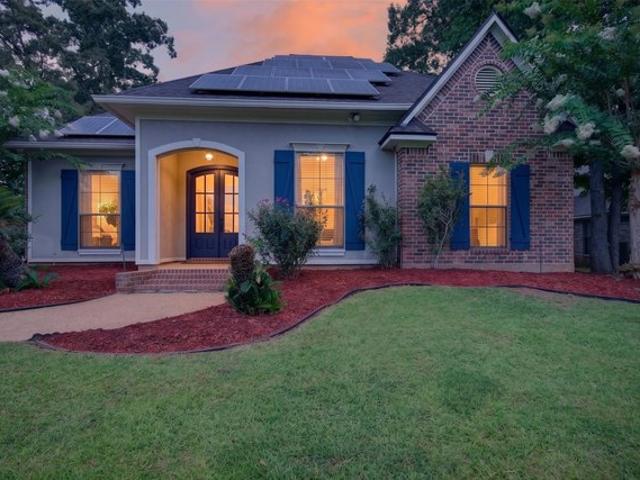 1975 Honeytree Trl, Haughton, LA 71037