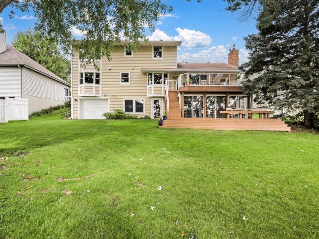 1975 Long Lake Road