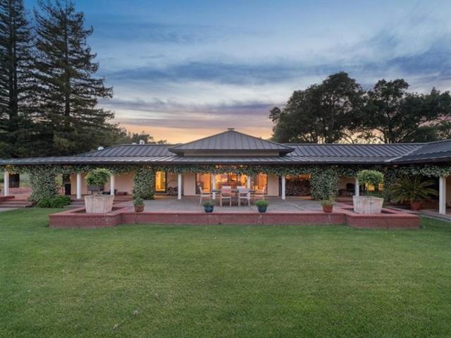 1975 Whitehall Ln, Saint Helena, CA 94574