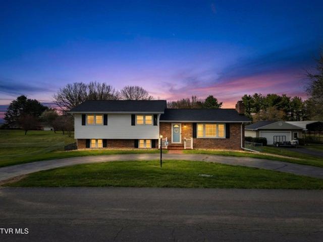 19763 McCray Dr, Abingdon, VA 24211