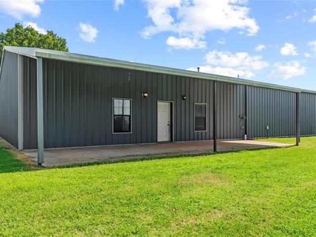 19760 Danny Ln, Luther, OK 73054