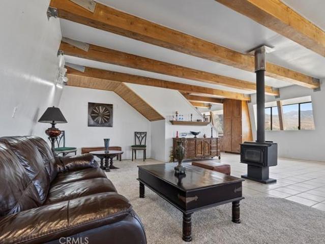 19765 Rox Rd, Apple Valley, CA 92308