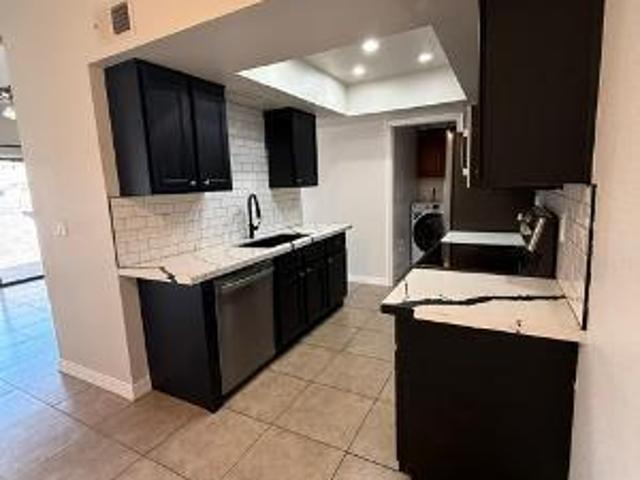 1976 n lemon tree lane # 37