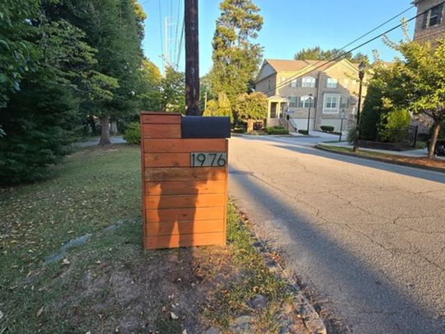 1976 Dering Cir NE, Atlanta, GA 30345