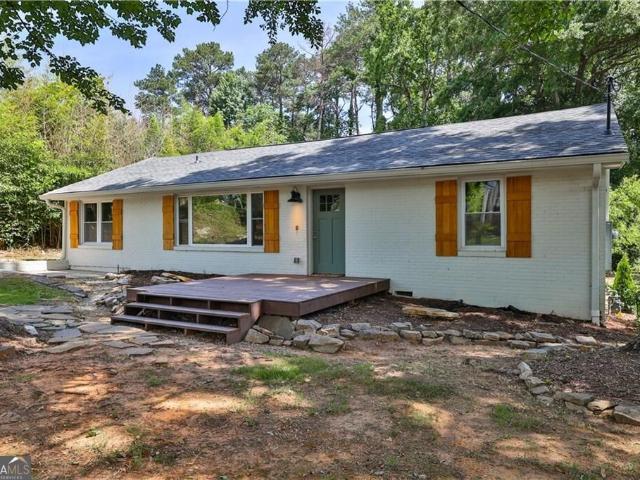 1976 Dering Circle NE