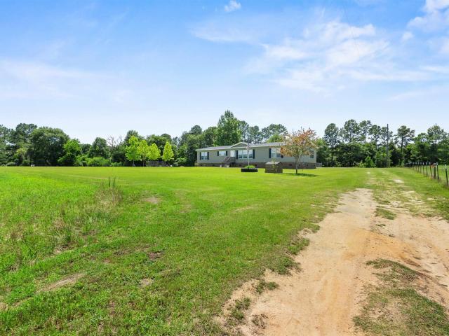 1976 Spring Hill Road