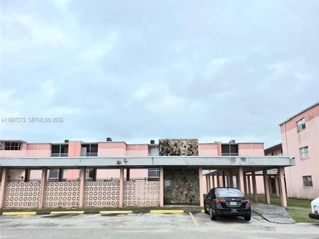 19771 SW 114th Ave Apt 129, Miami, FL 33157