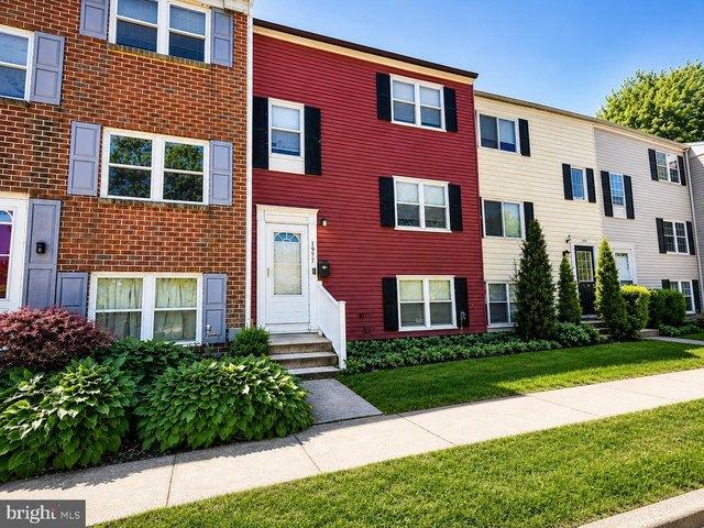 1977 Brookside Dr, Edgewood, MD 21040
