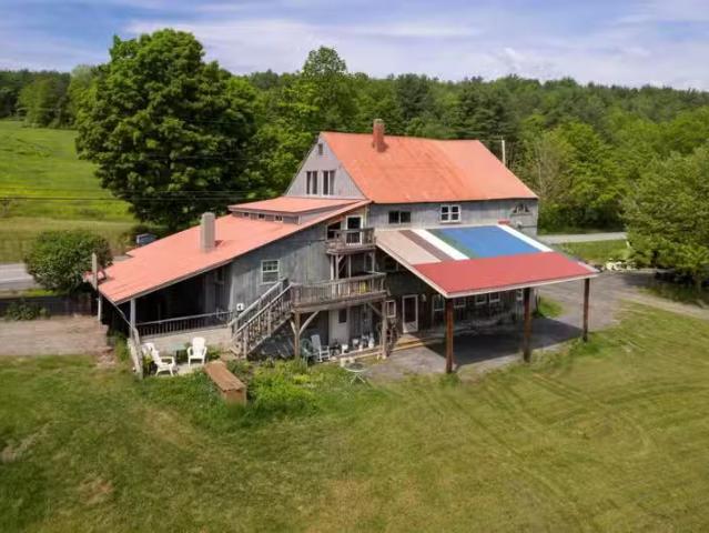 1977 CONNECTICUT RIVER RD, SPRINGFIELD, VT 05156 Multi Family.