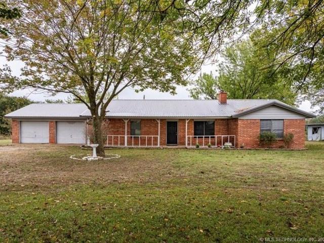 1977 Green Acres Dr, Bokchito, OK 74726