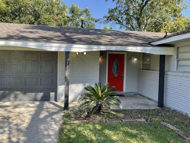 1978 McQuaid Dr, Saint George, LA 70810