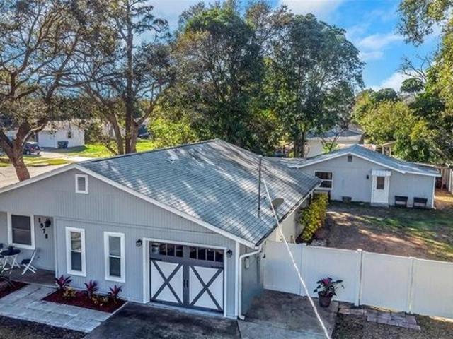1978 Dix St, Largo, FL 33774