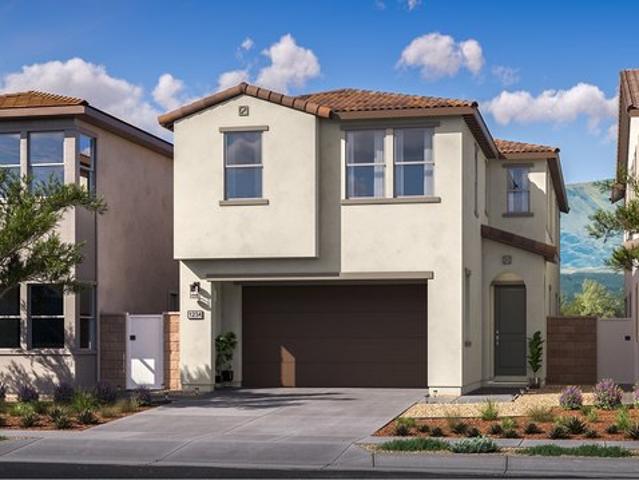 1978 Pyrenes Pl, Santa Paula, CA 93060