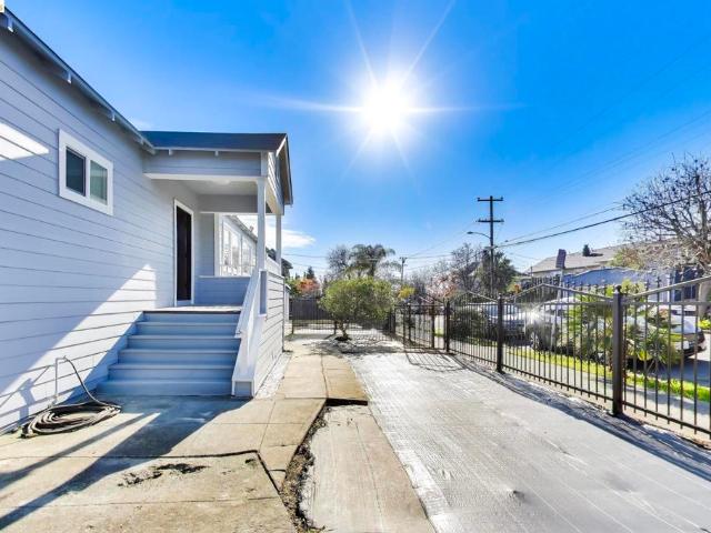1978 Rosedale Ave