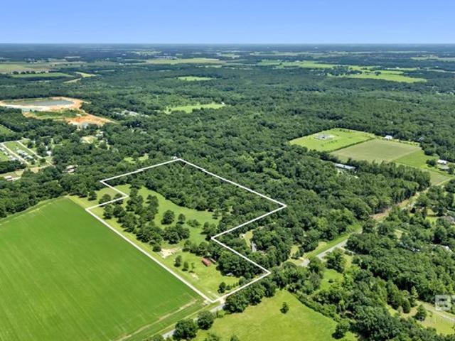 19792 Rada Rd, Silverhill, AL 36576