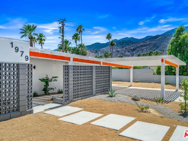 1979 E Alejo Road