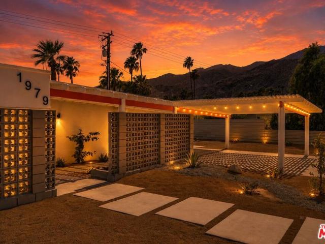 1979 E Alejo Road