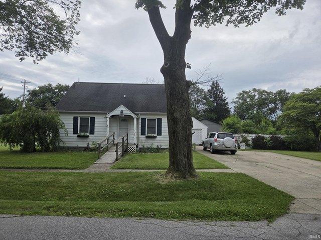 19700 Hildebrand St, South Bend, IN 46614