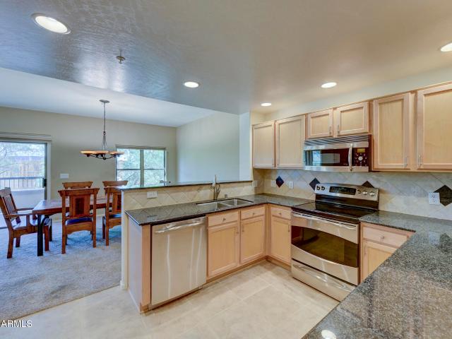 19700 N 76TH Street # 2070