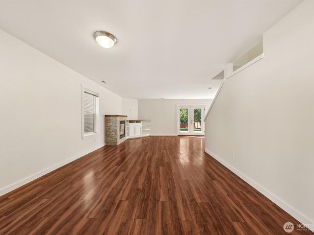 19701 th Street E
