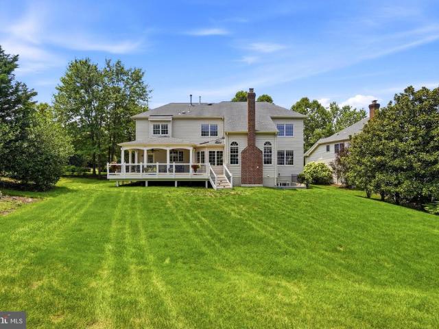 19704 Stanford Hall Place