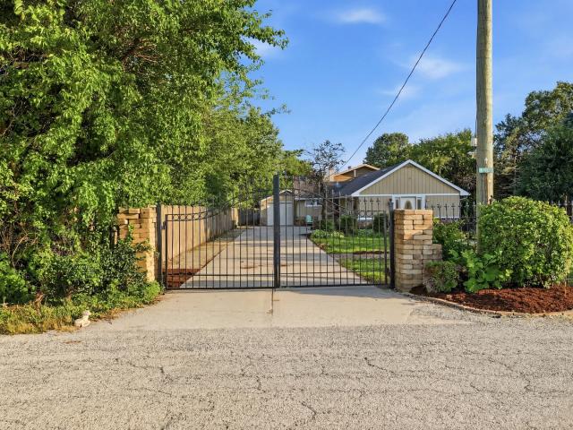 19709 W Schweitzer Road