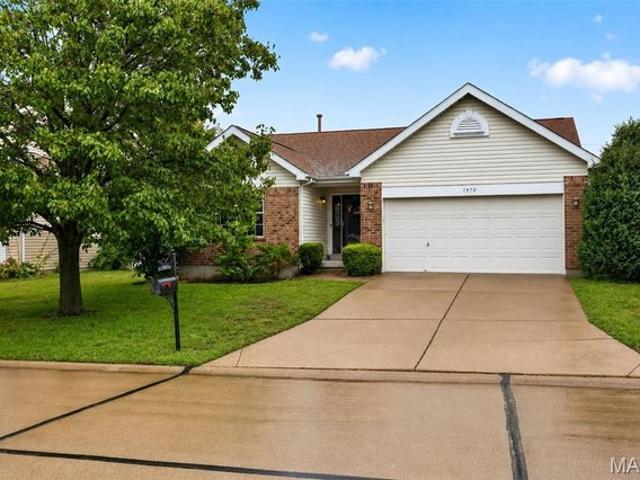 1970 Briarfield Dr, Lake Saint Louis, MO 63367