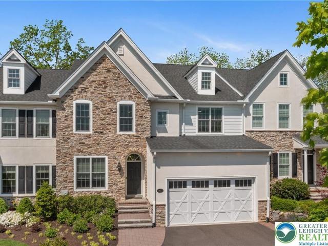 1970 Carriage Knoll Dr, Bethlehem City, PA