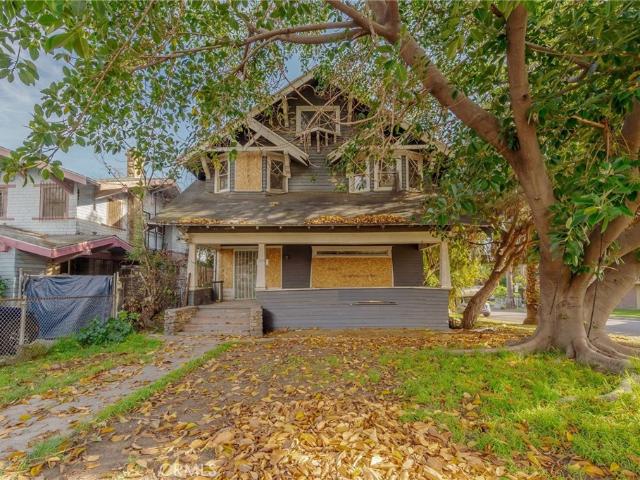 1970 S La Salle Ave, Los Angeles, CA 90018 | Compass