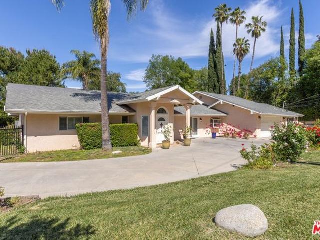 19717 Wells Dr, Woodland Hills, CA 91364