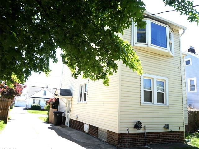 19715 Cherokee Avenue