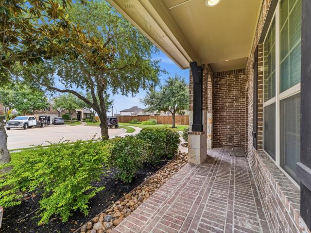 19718 W Verde Creek Circle