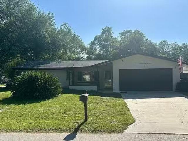 1971 Atlantis Dr, Clearwater, FL 33763