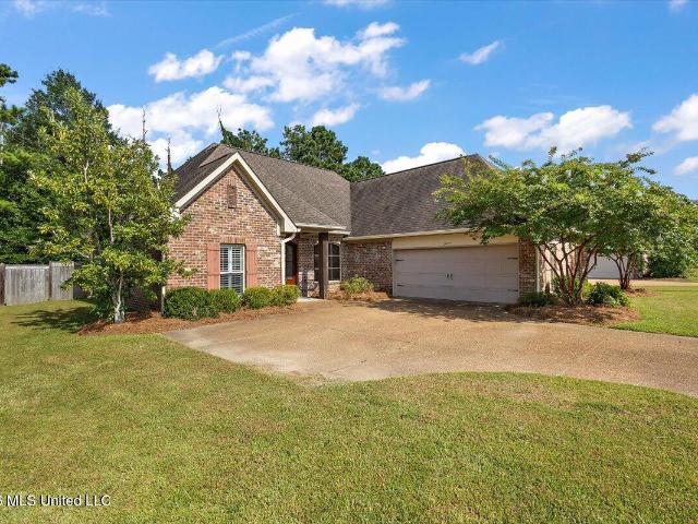 1971 E Ridge Circle