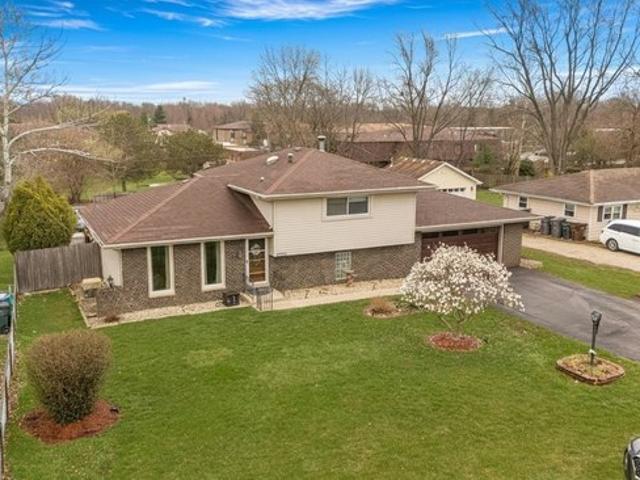 19727 Greenview Ave, Mokena, IL 60448