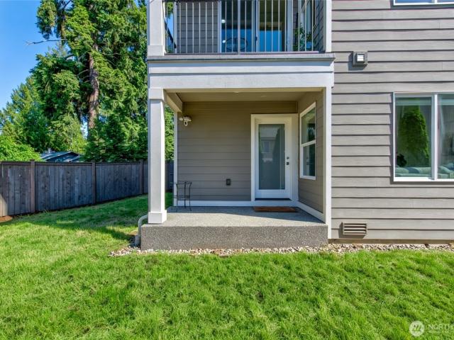 19724 Meridian Place W